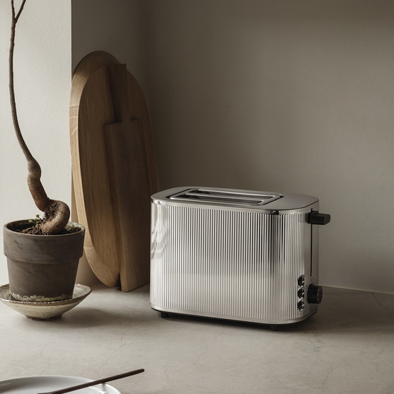 Georg Jensen Brødrister Rustfrit Stål 840-1000W - Daarbak Redoffice A/S